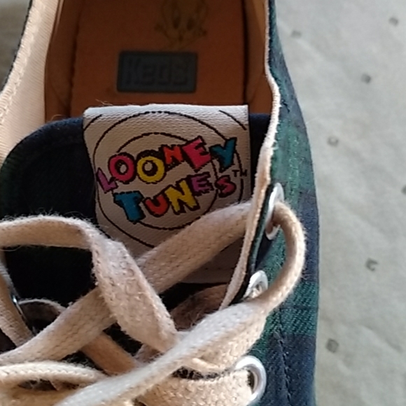 Warner Bros. | Shoes | Looney Toons Sneakers | Poshmark